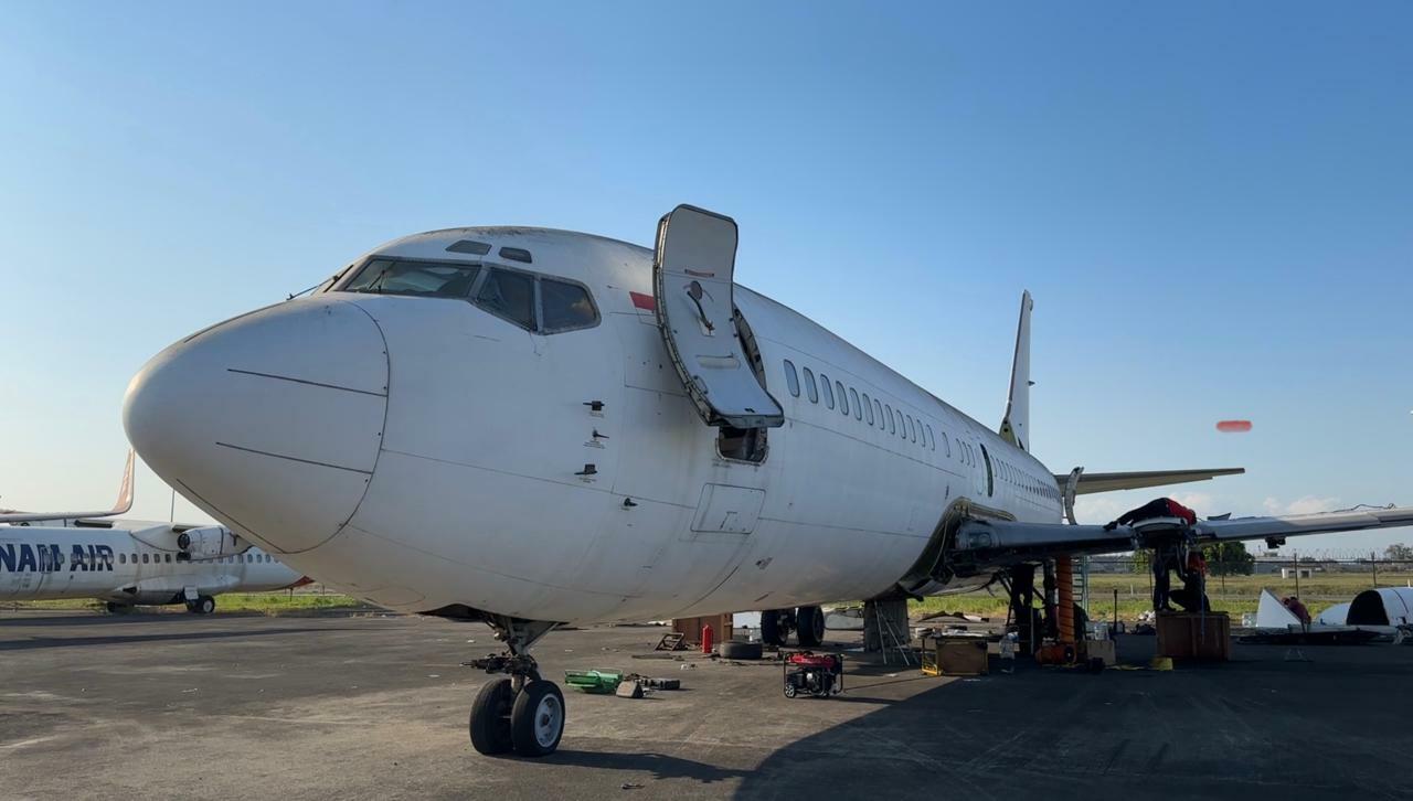 Boeing 737-400 Teardown and Assembly - Portfolio: Single Page Layout ...