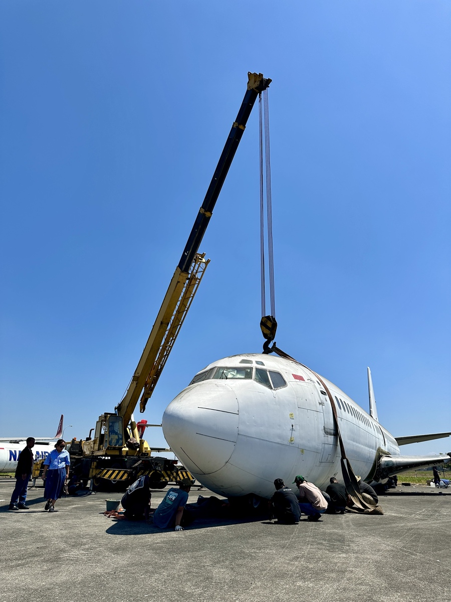 Boeing 737-400 Teardown and Assembly - Portfolio: Single Page Layout ...